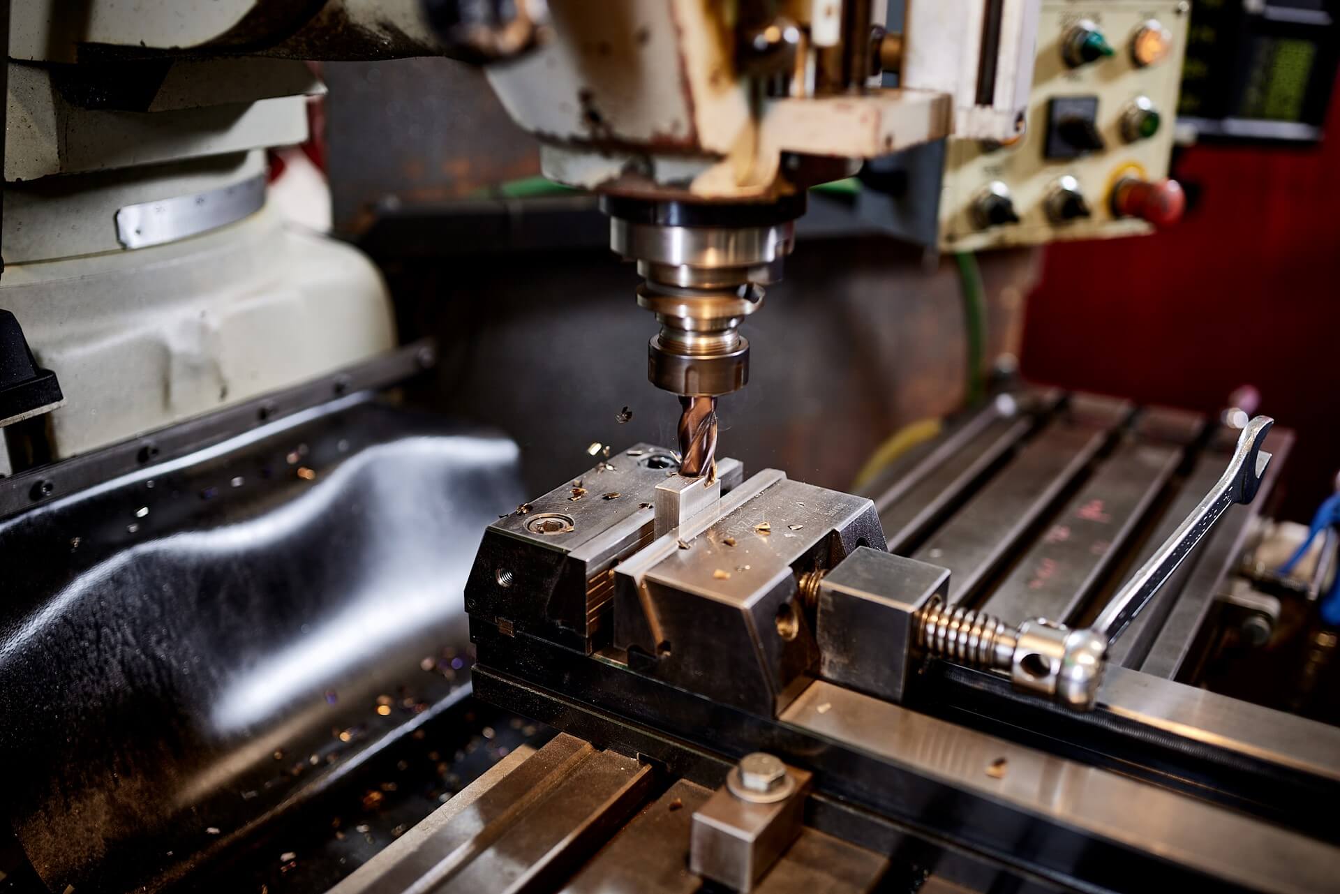 Design and production of high-performance edgebanding machines for wood ...